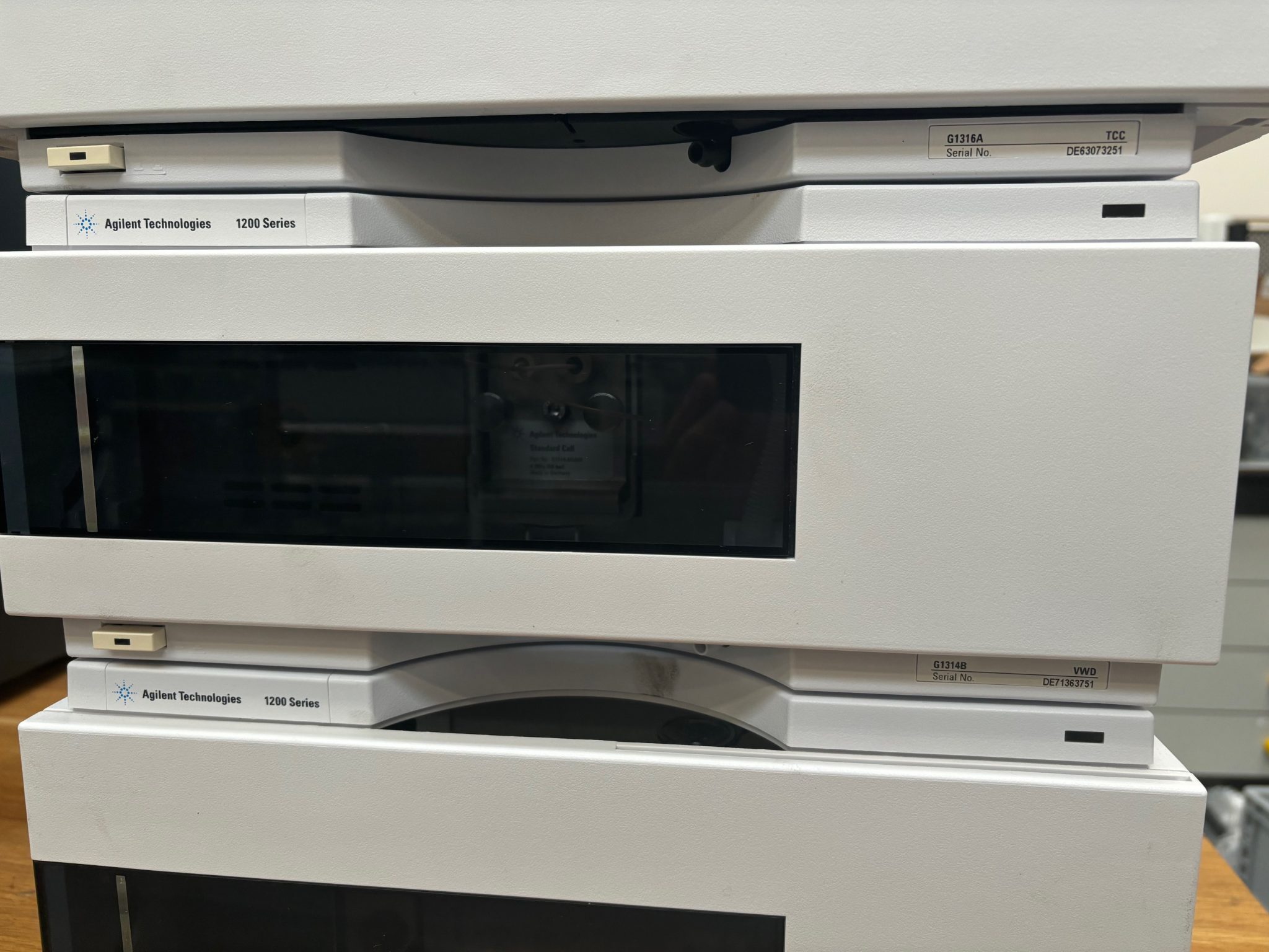 Agilent 1200 series HPLC incl. VWD and RID Detector – Lab2