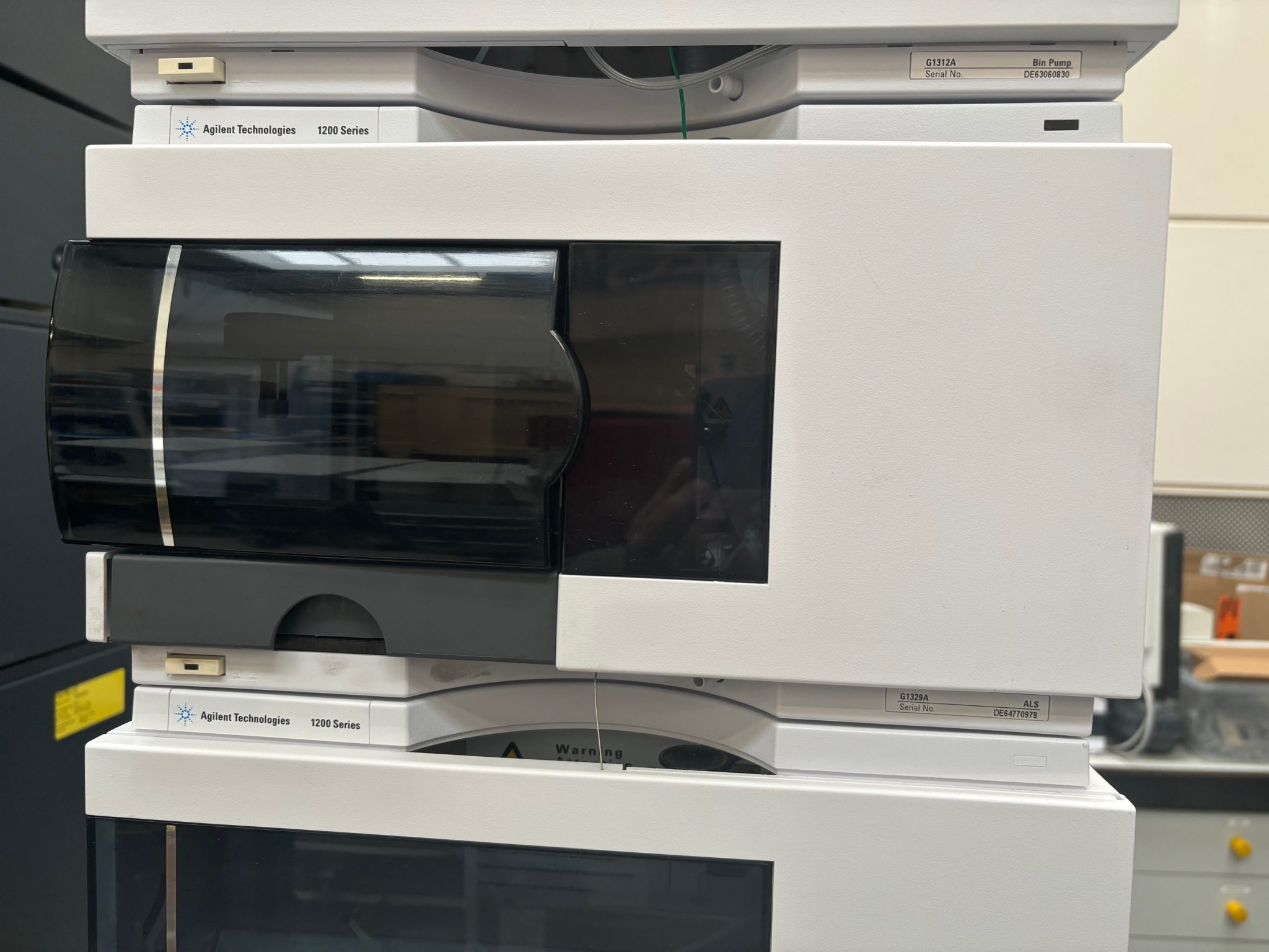Agilent 1200 series HPLC incl. VWD and RID Detector – Lab2
