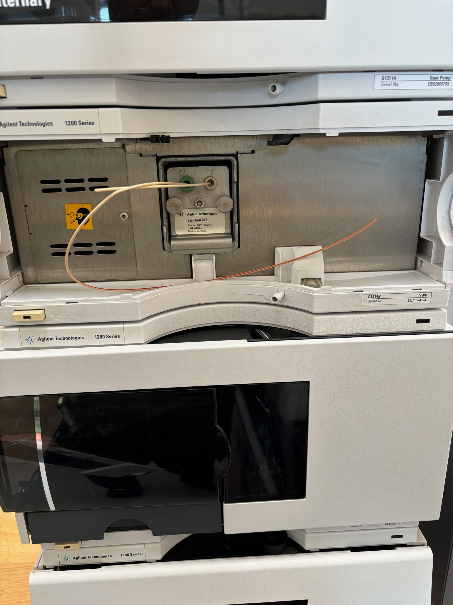 Agilent 1200 series HPLC with ELSD/Fraction collector – Lab2